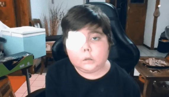 Fallece el Niño Youtuber Tomii 11