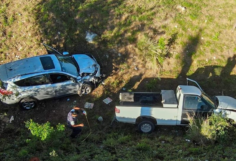 Cuatro lesionados en choque de camionetas - La Verdad