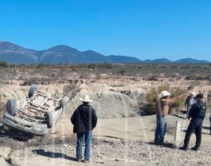 Familia se lesiona al volcar camioneta en ruta Victoria-Tula – La Verdad
