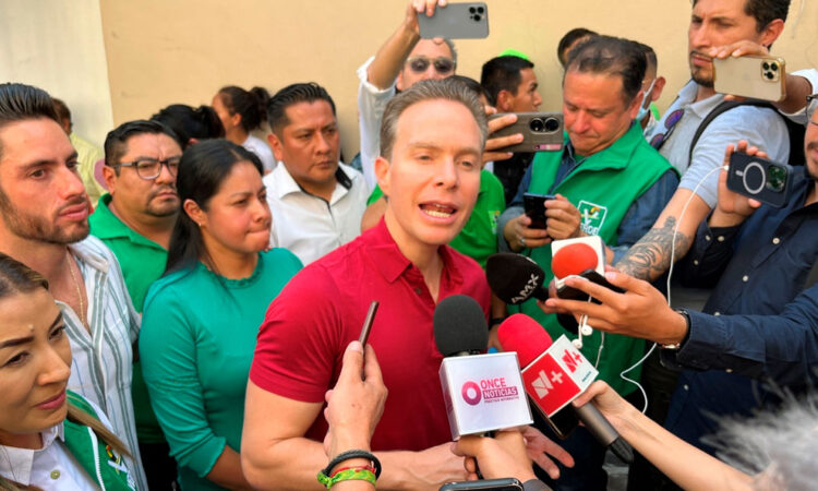 Velasco llama a la unidad a aspirante a la candidatura de Morena