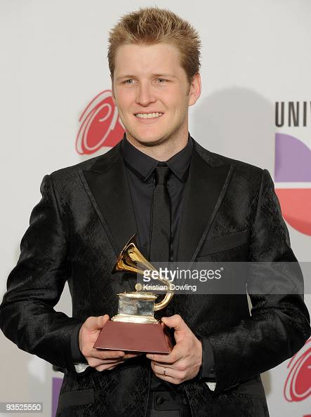 Cantante Alexander Hacha es Mr. Amigo 2023