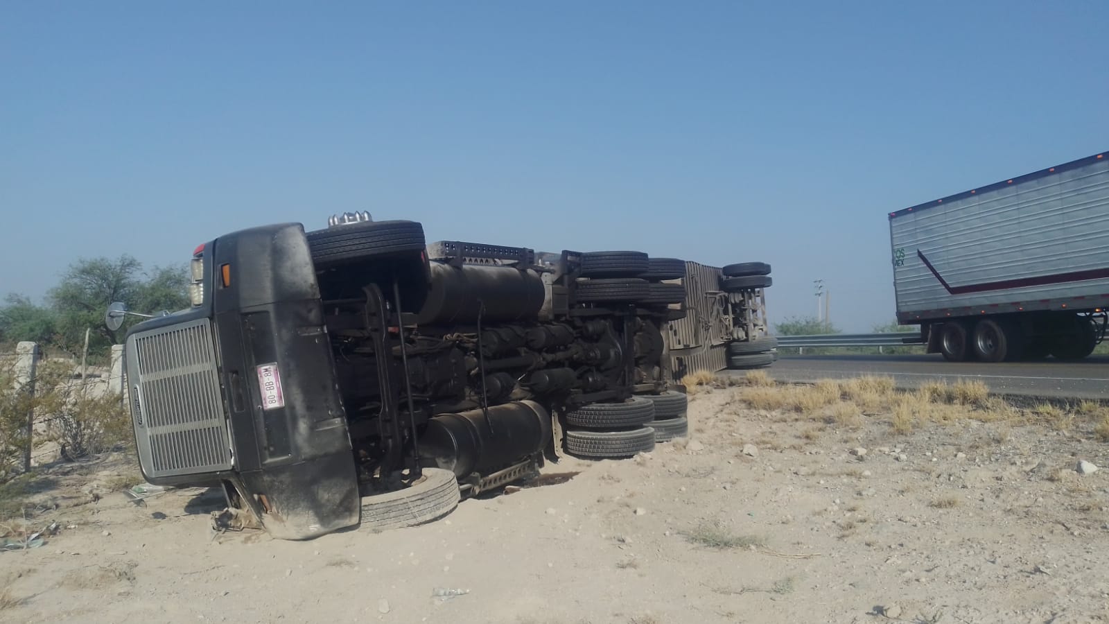 Carretera Victoria Tula cerrada de sur a norte por volcadura de ...