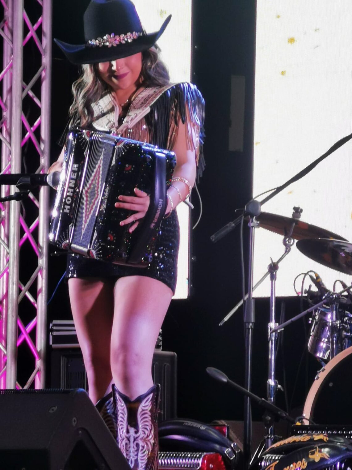 Mujeres Acordeonistas, al Ritmo Norteño